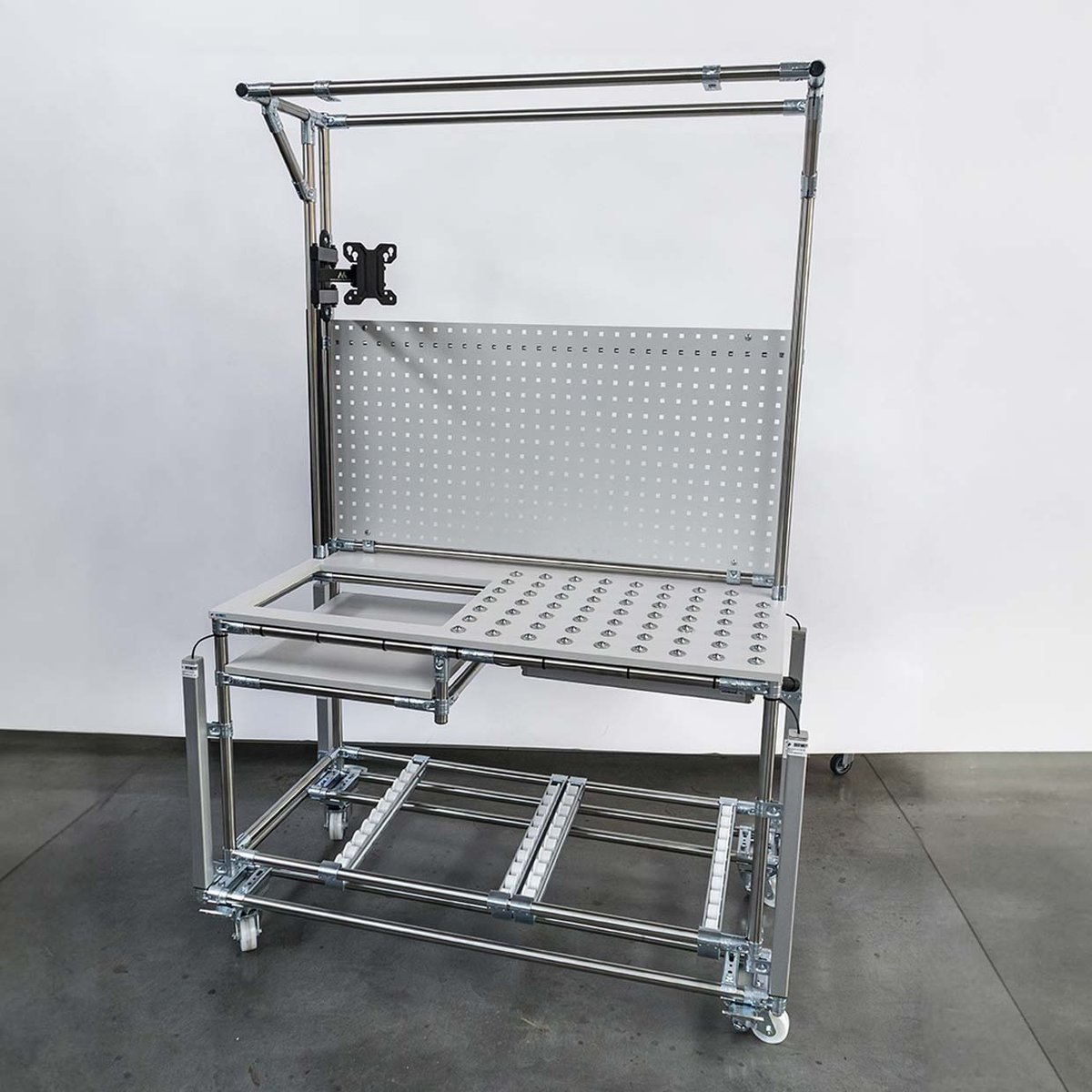 Packing table and packing stations: Efficient & ergonomic work tables