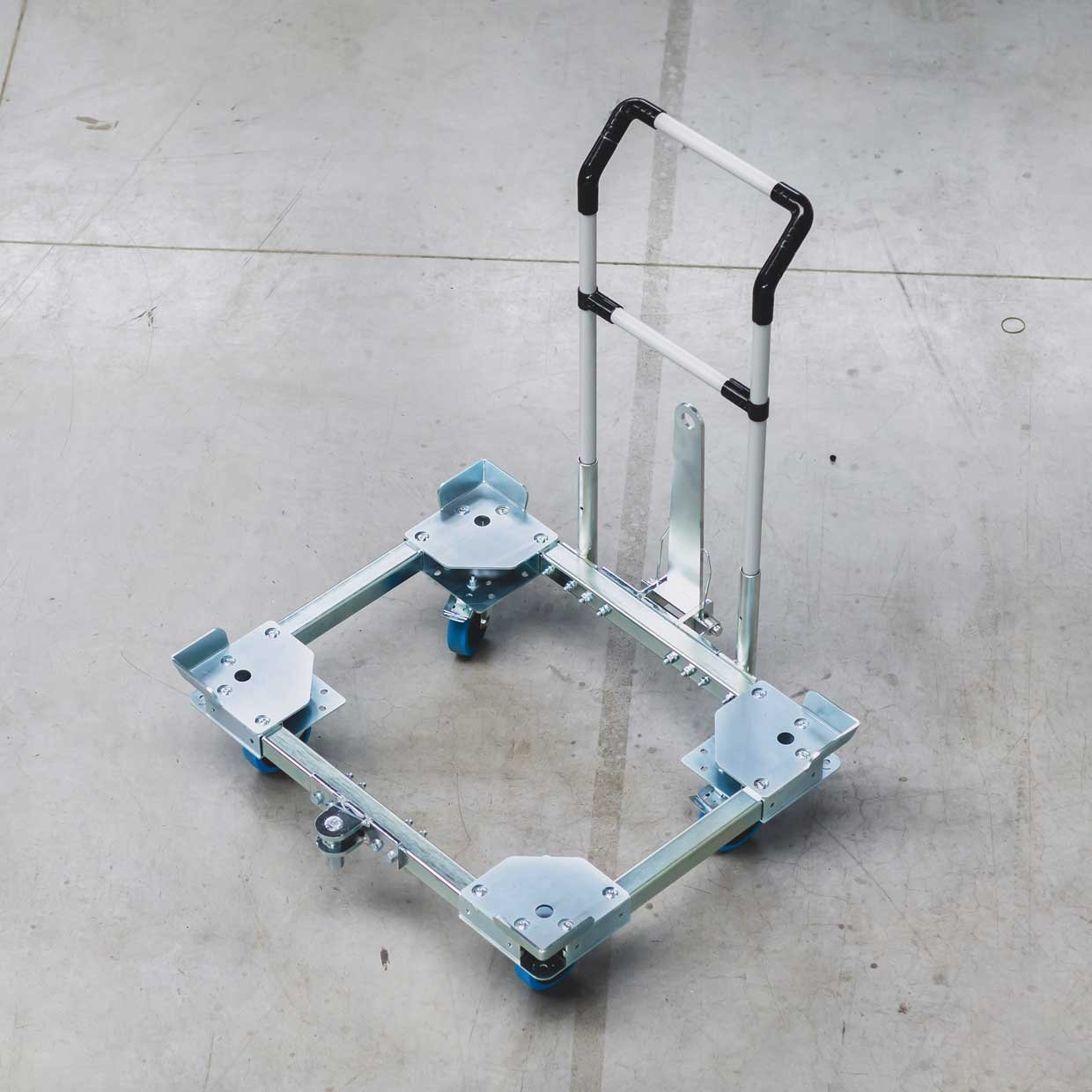 Individual transport carts and material trolleys | BeeWaTec