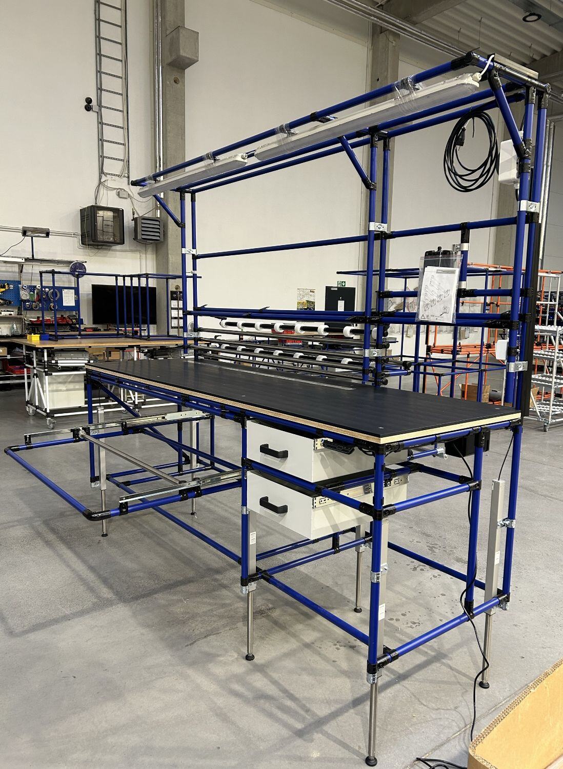 Packing table and packing stations: Efficient & ergonomic work tables